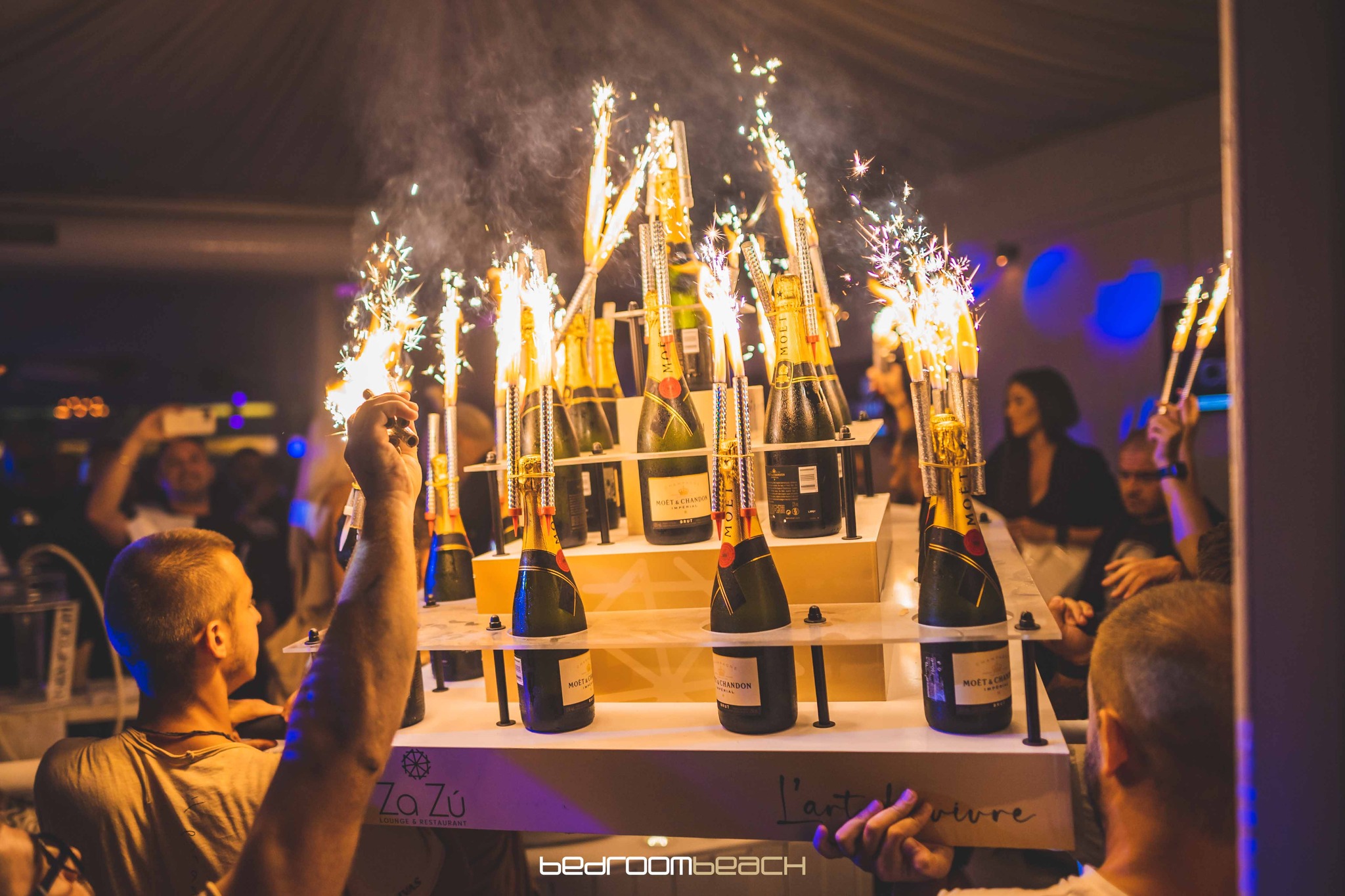 Bedroom Beach - Начало - Menuground